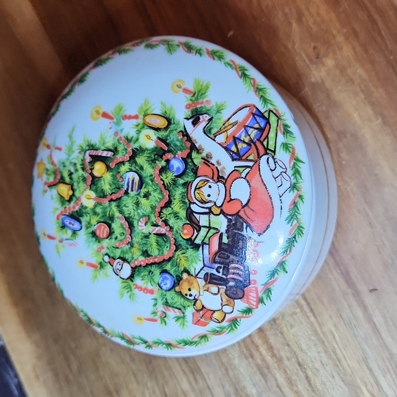 Jewelry | Christmas China Round Trinket Box Jewelry Box | Poshmark
